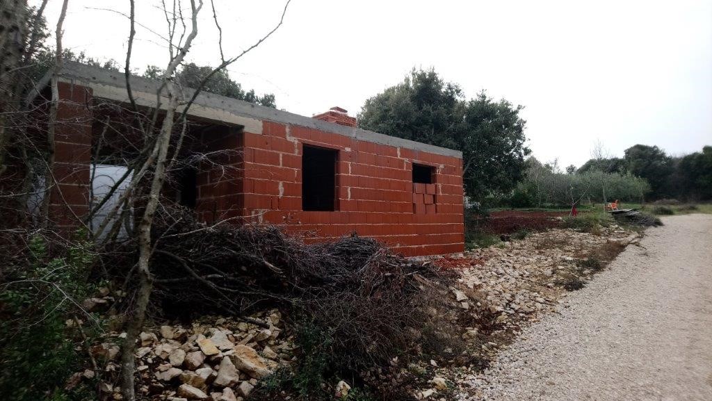 Priča o bespravnoj gradnji u MARČANI se nastavlja – Umjesto rušenja ...