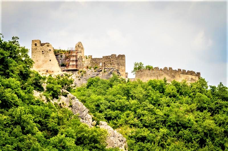 HELLOISTRIA: Petrapilosa - Dlakava utvrda koju su spalili nezadovoljni ...