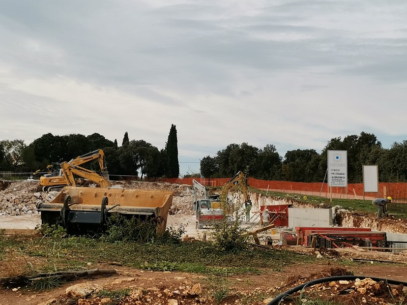 VRSAR: Gradi se novi market u poslovnoj zoni Neon • Istra Terra Magica