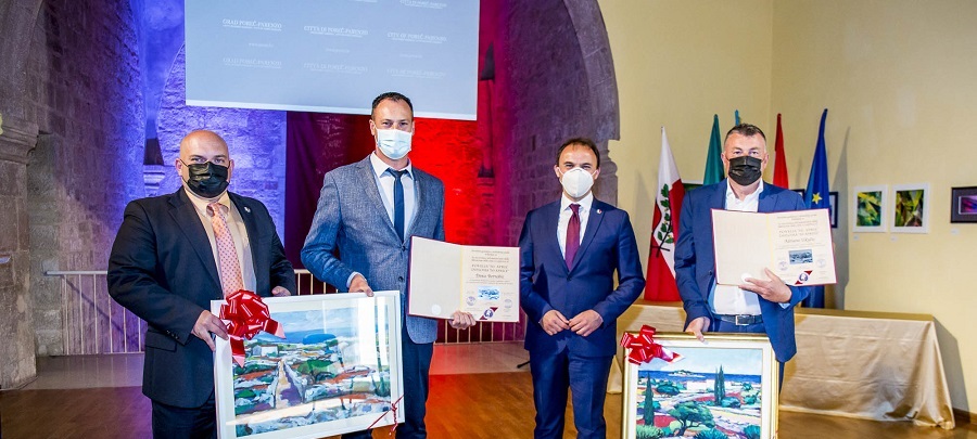 Obilježen Dan Grada Poreča: Laureati Adriano Ukušić i Denis Bernobić ...