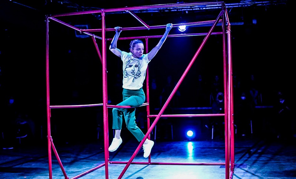 Teatar Naranča poklanja predstavu za Noći kazališta "Generacija XYZ ...