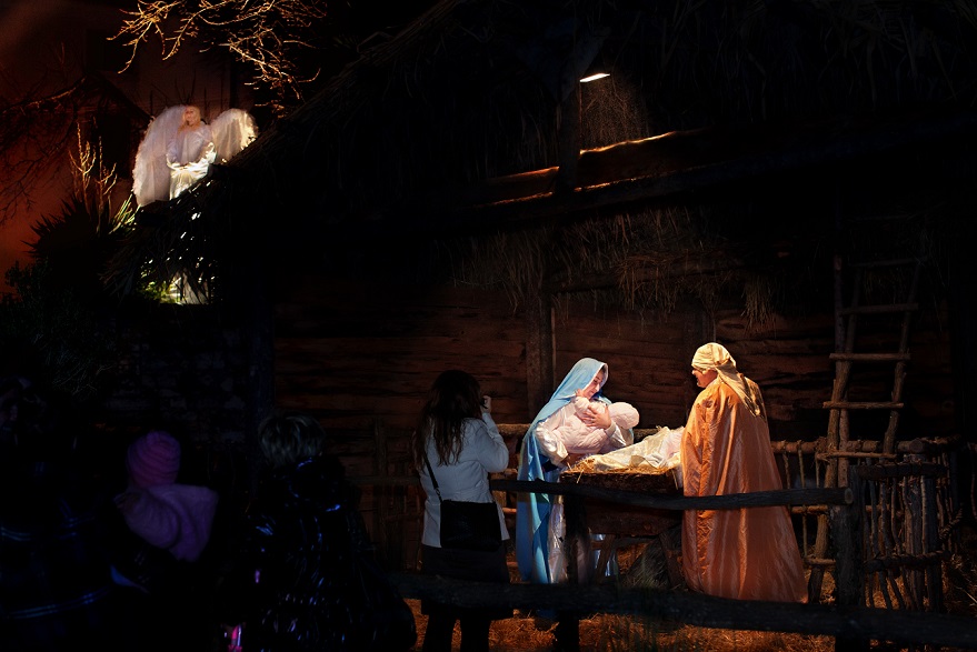 Žive jaslice u Sv. Lovreču za Sveta tri kralja • Istra Terra Magica