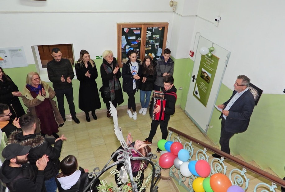 POREČ: Pogledajte izložbu fotografija Balotinih učenika • Istra Terra ...