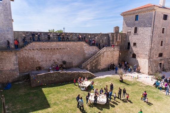 SVETVINČENAT: Uskrsni ponedjeljak u kaštelu Morosini-Grimani najavljuje ...