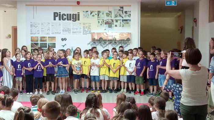 Porečka OŠ Finida prigodno obilježila kraj školske godine • Istra Terra ...