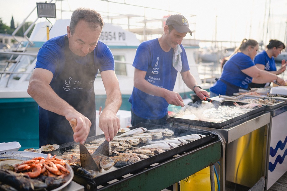 U Funtani u petak Ribarska fešta - Najfinije morske delicije uz glazbu ...