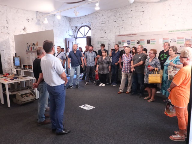 BUJE: Otvorena Retrobit izložba digitrona – retro kalkulatora koji su ...