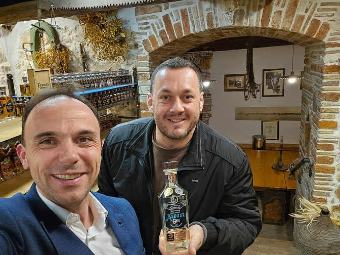 ISTRI JOŠ JEDNO ZLATO - Porečki gin najbolji na svijetu! • Istra Terra ...