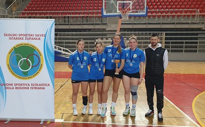 POREČ: Košarkašice Balote osvojile srebro • Istra Terra Magica