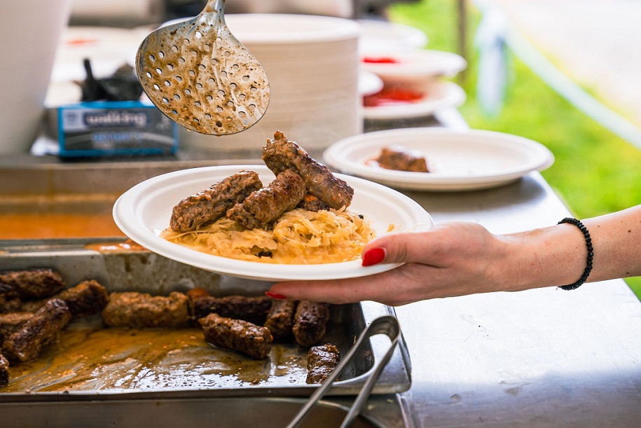 Prvomajski piknik u Novigradu: Roštilj, glazba uživo i zabava za sve ...