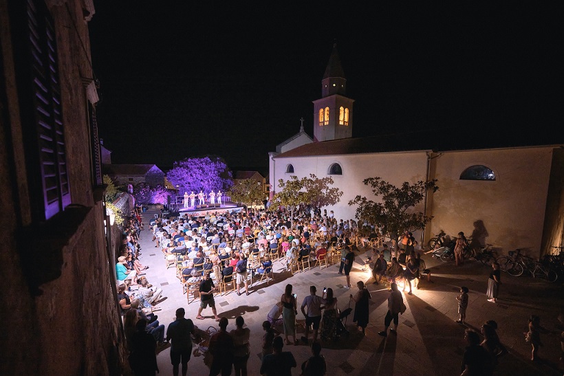 Promjena programa Fešte sv. Bernarda u Funtani: Hit komedija otkazana ...