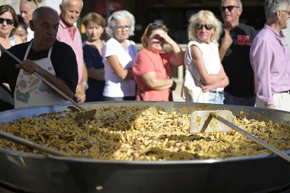 Gušti Merkata s istarskim fužima, vinom i rakijama zatvorili ljeto na ...